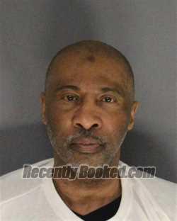 Recent Booking / Mugshot for ANDRE D JONES in Essex County, New Jersey