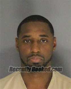 Recent Booking / Mugshot for LAVAR DAVIS in Essex County, New Jersey