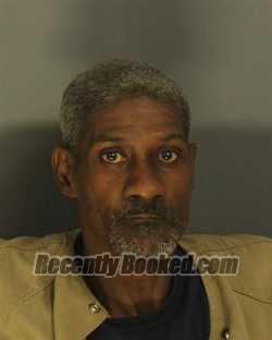 Recent Booking / Mugshot for DARRYL HENRY in Essex County, New Jersey
