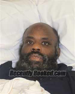 Recent Booking / Mugshot for JONATHAN REUBEN in Essex County, New Jersey