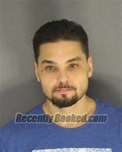 Recent Booking / Mugshot for ROBERT ALEXANDER in Essex County, New Jersey
