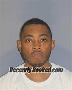 Recent Booking / Mugshot for JAMAL R ROBINSON in Essex County, New Jersey