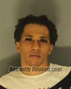 Recent Booking / Mugshot for TAYVON HAMMOND in Essex County, New Jersey