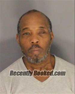 Recent Booking / Mugshot for ROBERT JOHNSON in Essex County, New Jersey
