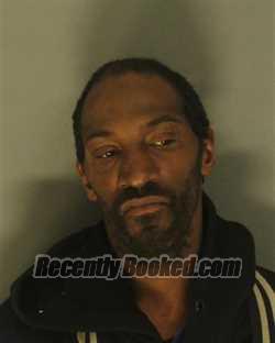 Recent Booking / Mugshot for LEAMON B PEAK in Essex County, New Jersey