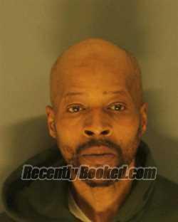 Recent Booking / Mugshot for LEONARD MATHIS in Essex County, New Jersey