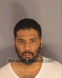 Recent Booking / Mugshot for JOHNNY L HARRIS in Essex County, New Jersey