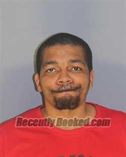 Recent Booking / Mugshot for TRISTAN P COATES in Essex County, New Jersey