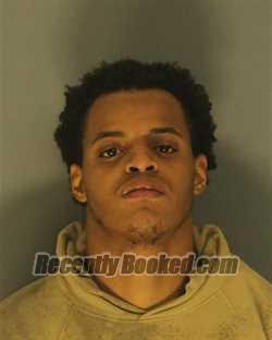 Recent Booking / Mugshot for DWAINE JONES in Essex County, New Jersey