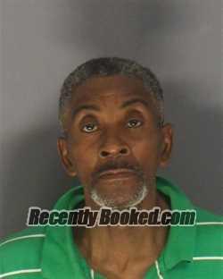 Recent Booking / Mugshot for LARRY R THOMPSON in Essex County, New Jersey