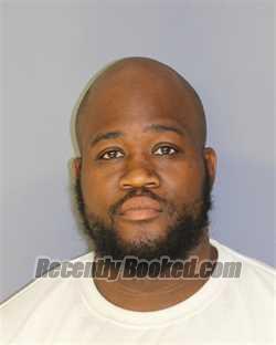 Recent Booking / Mugshot for ISIAH S WILLIAMS in Essex County, New Jersey