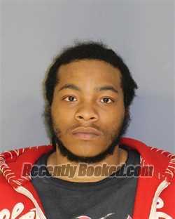 Recent Booking / Mugshot for DREQUAN Q MOORE in Essex County, New Jersey