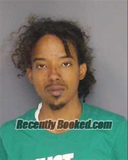 Recent Booking / Mugshot for FELIX J GUZMAN in Essex County, New Jersey