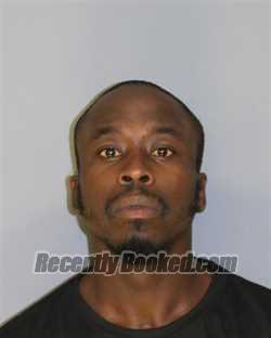 Recent Booking / Mugshot for RONALD W MOZELL in Essex County, New Jersey