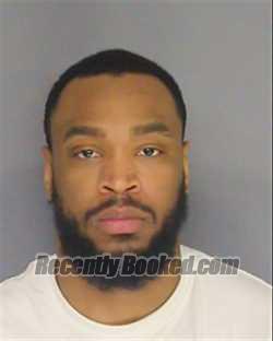 Recent Booking / Mugshot for ANTHONY WILLIAMS in Essex County, New Jersey