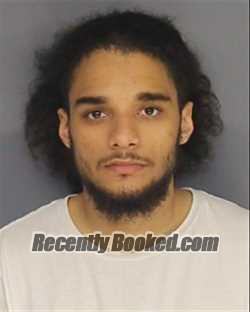 Recent Booking / Mugshot for JOHN JAQUEZ in Essex County, New Jersey