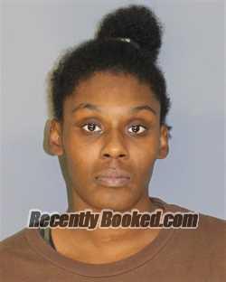 Recent Booking / Mugshot for SHARAYAH Y RAINS in Essex County, New Jersey