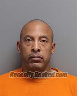 Recent Booking / Mugshot for KENYATTA RASHAD SR POOSER in Dorchester ...
