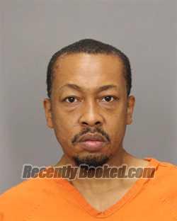 Recent Booking / Mugshot for LAMAR T DIGGS in Salem County, New Jersey