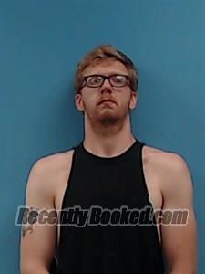 Recent Booking / Mugshot for Alexander Corey Tilley in Boone County ...