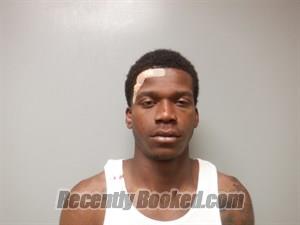 Recent Booking / Mugshot for Emmanuel Johnnybee Fields in Craighead ...