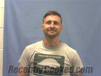 Recent Booking / Mugshot for TYLER ANDREW WOMACK in Crawford County ...