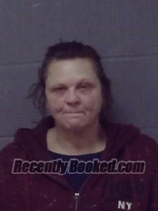 Recent Booking / Mugshot for Susan Aileen Starnes in Crittenden County ...