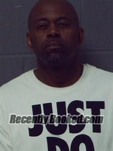 Recent Booking / Mugshot for Marcus Dewayne Harris in Crittenden County ...