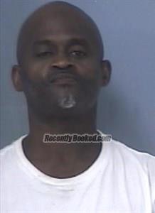 Recent Booking / Mugshot for Timothy Terrell Bates in Crittenden County ...