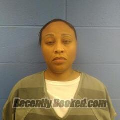 Recent Booking / Mugshot for AMANDA SHEREE THACKER in Faulkner County ...
