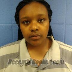Recent Booking / Mugshot for LACRETIA QUAJANAE DAVIS in Faulkner County ...