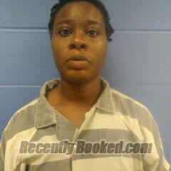 Recent Booking / Mugshot for LAQUESHA M CARTWRIGHT in Faulkner County ...
