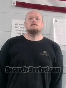 Recent Booking / Mugshot for Zachariah Logan Gates in Franklin County ...