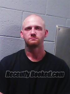 Recent Booking / Mugshot for Nathan Scott Henard in Franklin County ...