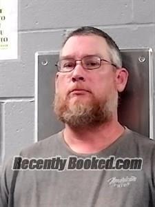 Recent Booking / Mugshot for Travis Lynn Keeling in Franklin County ...