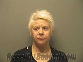 Recent Booking / Mugshot for AMBER MICHELLE CATES in Garland County ...