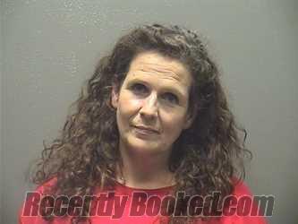 Recent Booking / Mugshot for ANGELA KAY DILLARD in Garland County, Arkansas