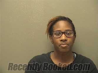 Recent Booking / Mugshot for ELNORA DIANA DAVIS in Garland County, Arkansas