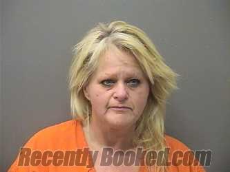 Recent Booking / Mugshot for CANDACE MARGY LLOYD in Garland County ...
