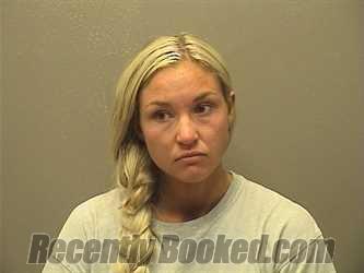 Recent Booking / Mugshot for JACEE DANIELLE NEWCOMB in Garland County ...
