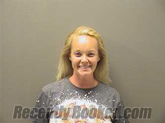 Recent Booking / Mugshot for DELTA MEREDITH QUEEN in Garland County ...