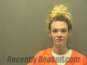 Recent Booking / Mugshot for AUTUMN GRACE SIMPSON in Garland County ...
