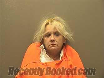 Recent Booking / Mugshot for SHAUNA GAYLE WOODS in Garland County, Arkansas