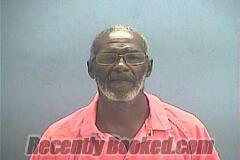 Recent Booking / Mugshot for JOHNNY LEE HOWARD in Hempstead County ...