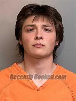 Recent Booking / Mugshot for Zachary Dylan Boling in Georgetown County ...