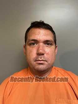 Recent Booking / Mugshot for Dustin Logan Cyr in Georgetown County ...