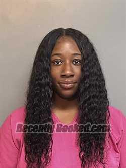 Recent Booking / Mugshot for Natoya Aurielle Dunlap in Georgetown County, South Carolina