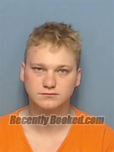 Recent Booking / Mugshot for Michael Seth Farmer in Madison County ...