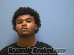 Recent Booking / Mugshot for AIDEN LASEAN ROBINSON in Mississippi ...