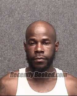 Recent Booking / Mugshot for DARELL MARKEISE ROBERTS in Horry County ...